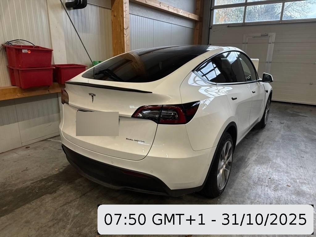 TESLA Model Y Long Range À vendre