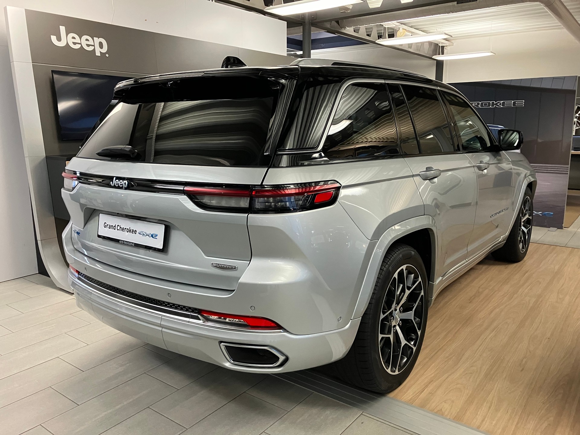 JEEP Grand Cherokee 2.0 Plug-in-Hybrid Summit Reserve 4xe Kaufen