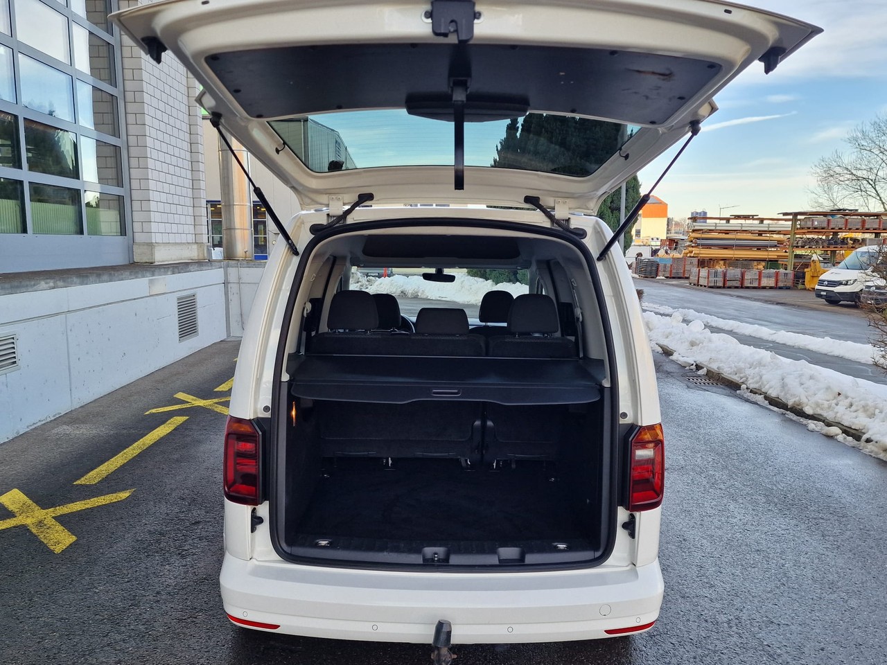 VW Caddy 2.0 TDI Generation Four DSG Kaufen