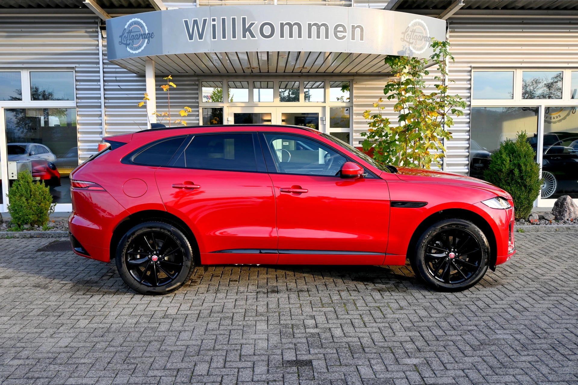 JAGUAR F Pace 2.0 P250 R Dynamic Red Black AWD Acquistare in vendita