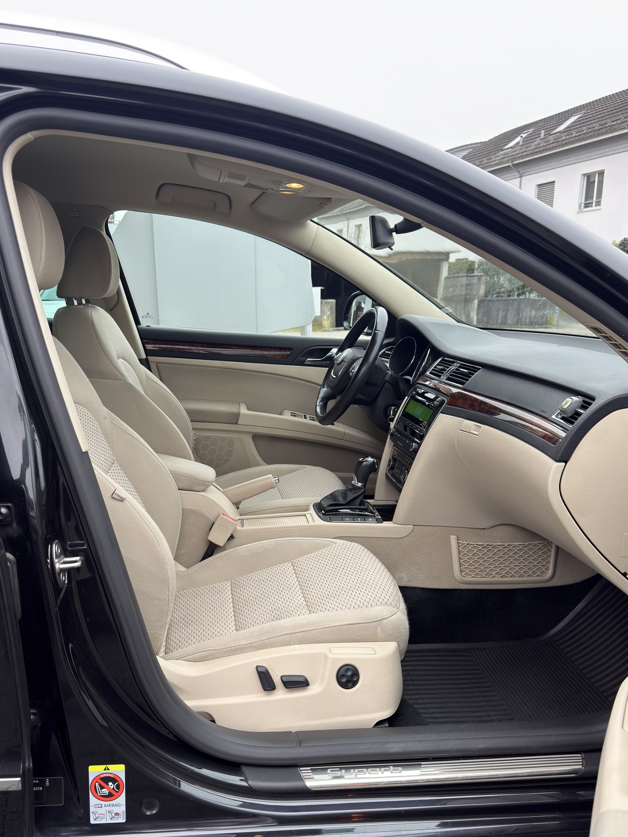 SKODA Superb Combi 1.8 TSI Elegance DSG Kaufen