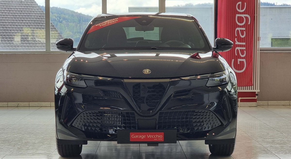 ALFA ROMEO Junior 1.2 Ibrida Speciale Kaufen
