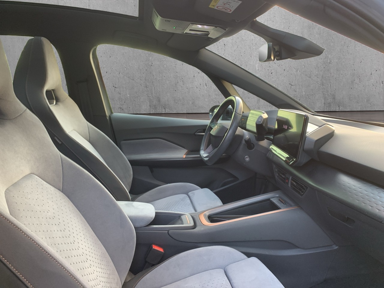 CUPRA Born El Primero Tres Kaufen