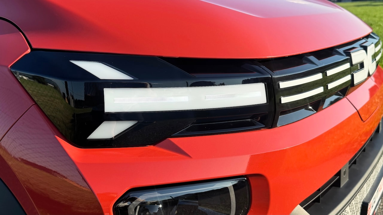 DACIA NEW SPRING 2025 MODELL 27 kWh 65 EXTREME * VOLLAUSSTATTUNG ...