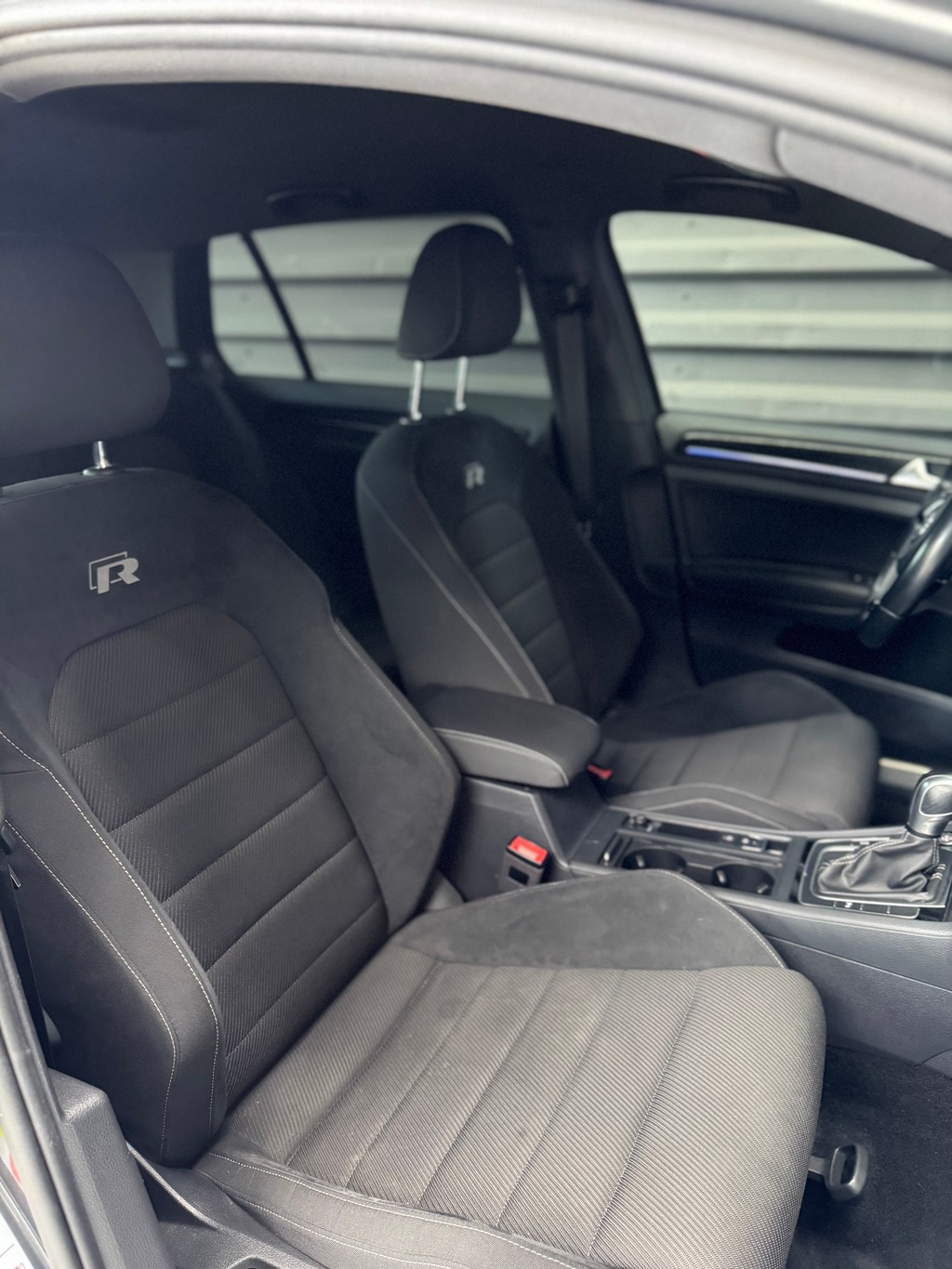 VW Golf 2.0 TSI R 4Motion DSG Facelift (Akrapovic) À vendre