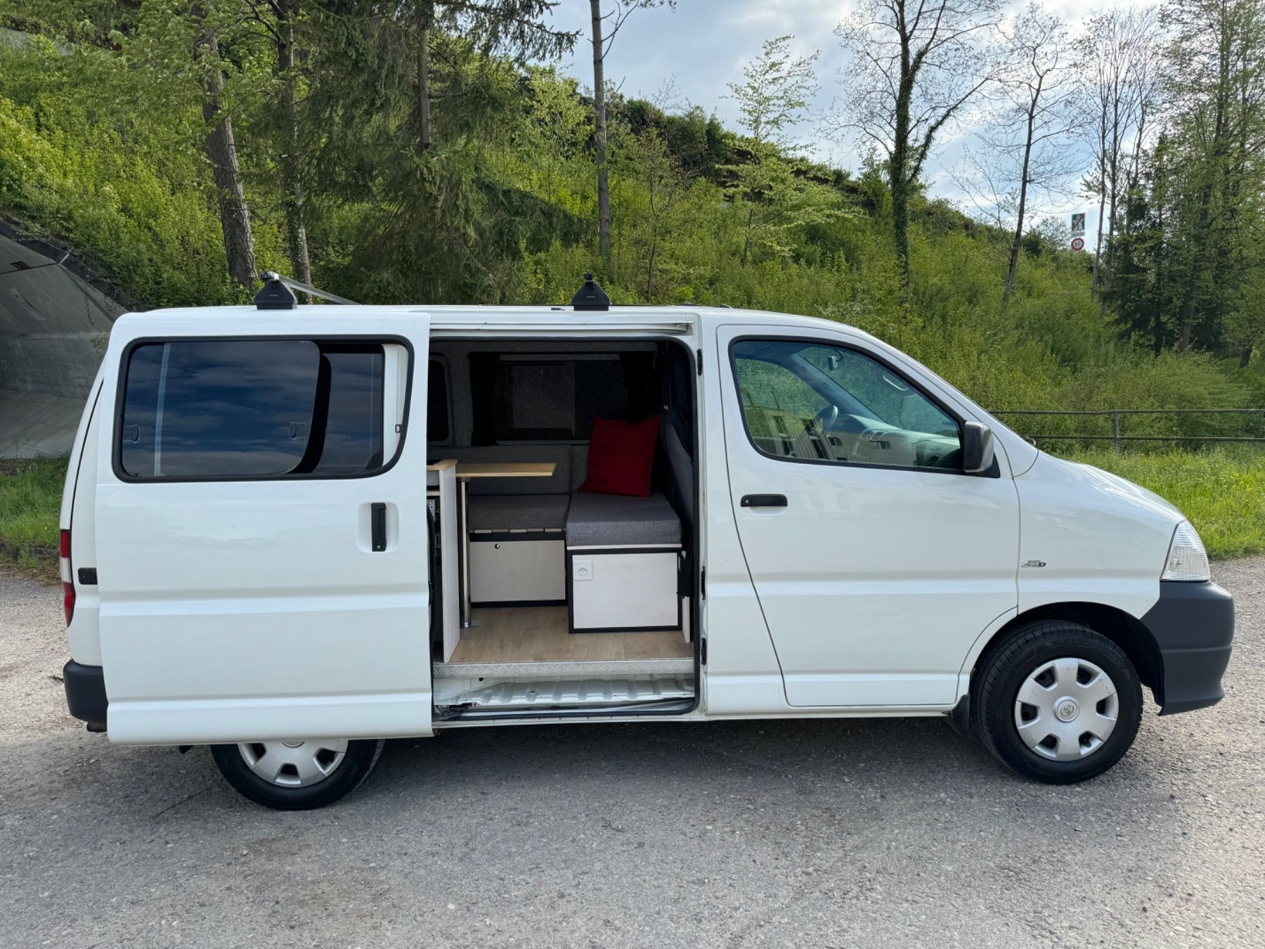 TOYOTA Wohnmobile und Wohnwagen - Occasionen kaufen | AutoScout24