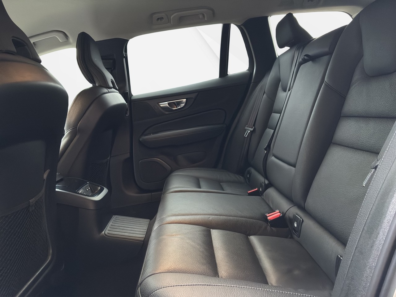 VOLVO V60 2.0 T6 TE Plus Dark eAWD Kaufen