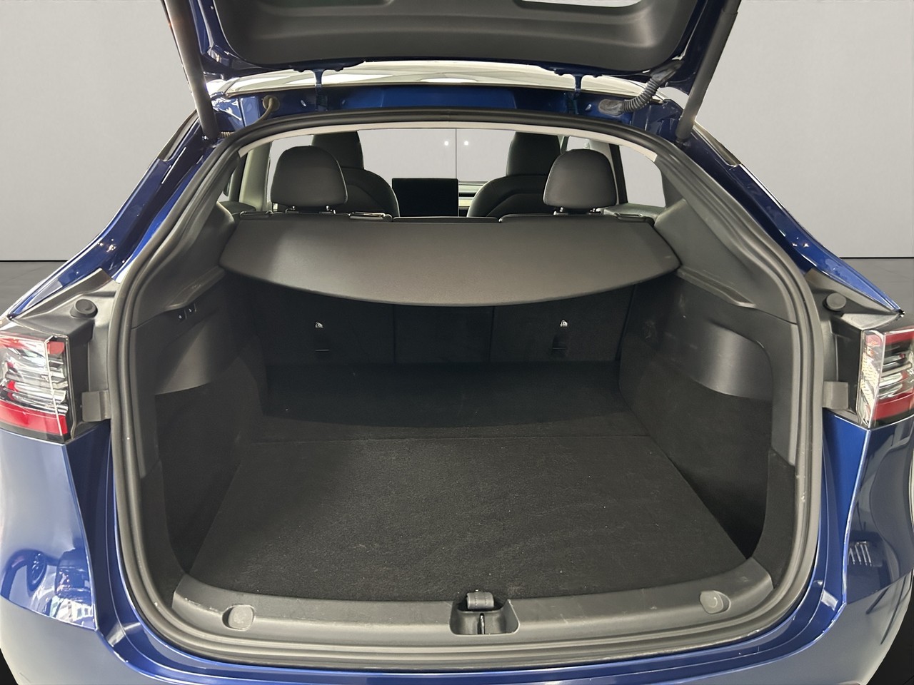 TESLA Model Y Long Range Kaufen