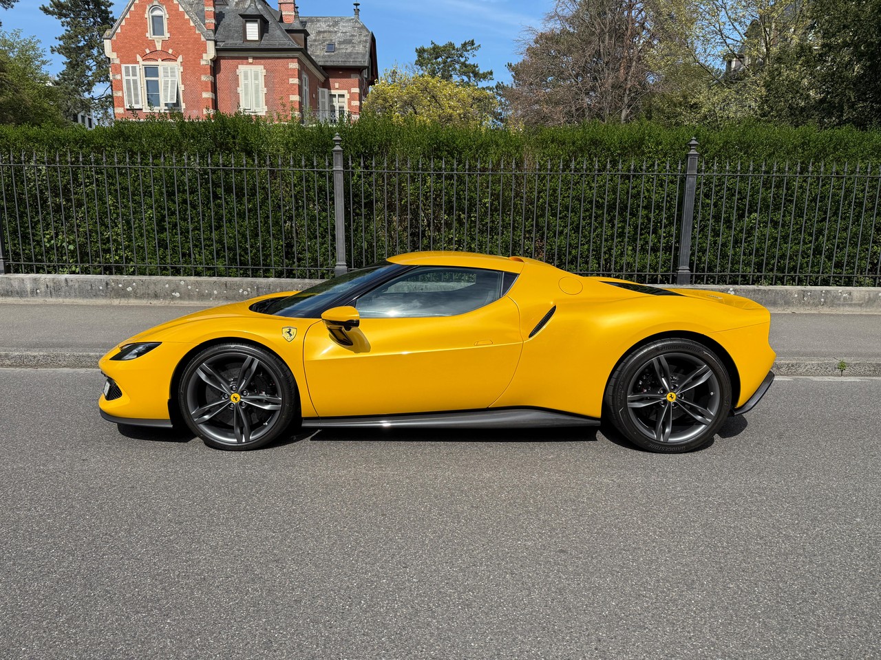 Niki Hasler AG - Ferrari Basel | AutoScout24