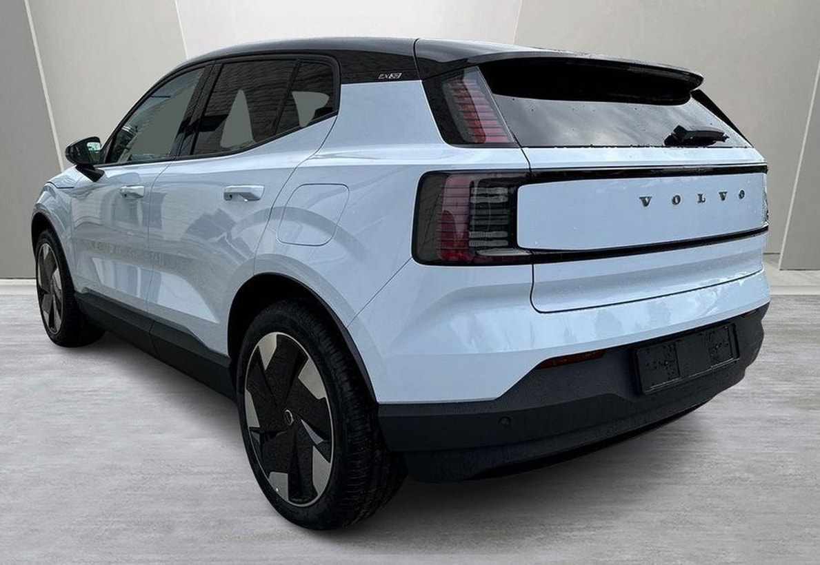 VOLVO EX30 E60 69kWh Single Motor Extended Range Core À vendre