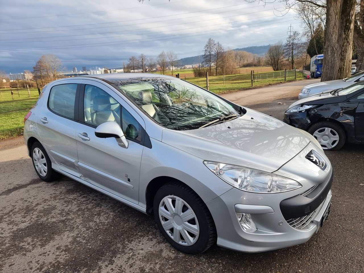 PEUGEOT 308 1.6 16V T Black&Silver Automatic Kaufen