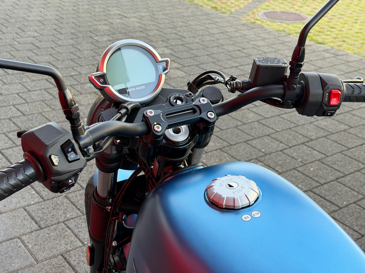 MOTO GUZZI V7 IV 850 Stone E5+ (35kW) Kaufen