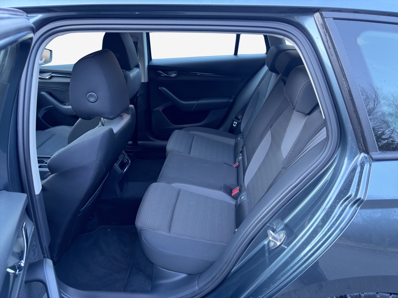 SKODA Octavia Combi 1.5 TSI mHEV DSG Ambition Kaufen