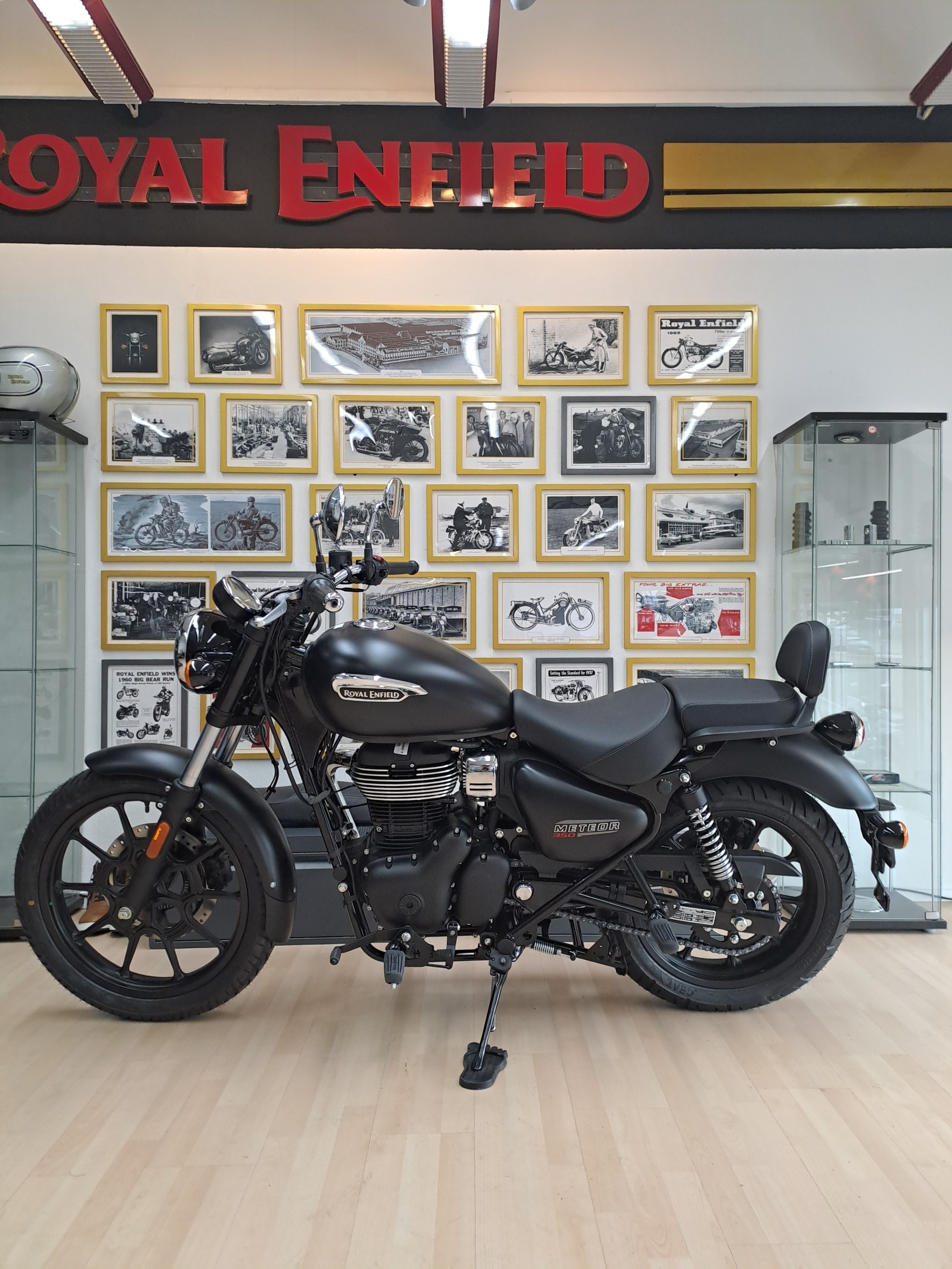ROYAL ENFIELD METEOR STELLAR Kaufen