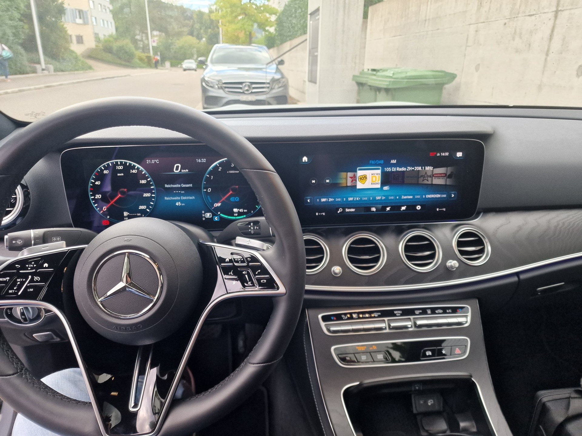 MERCEDES-BENZ E 300 de 4Matic EQ Star 9G-Tronic Kaufen