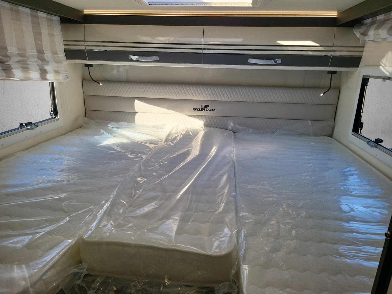 FORD Transit Roller Team Kronos 285 TL für 5 Personen Kaufen