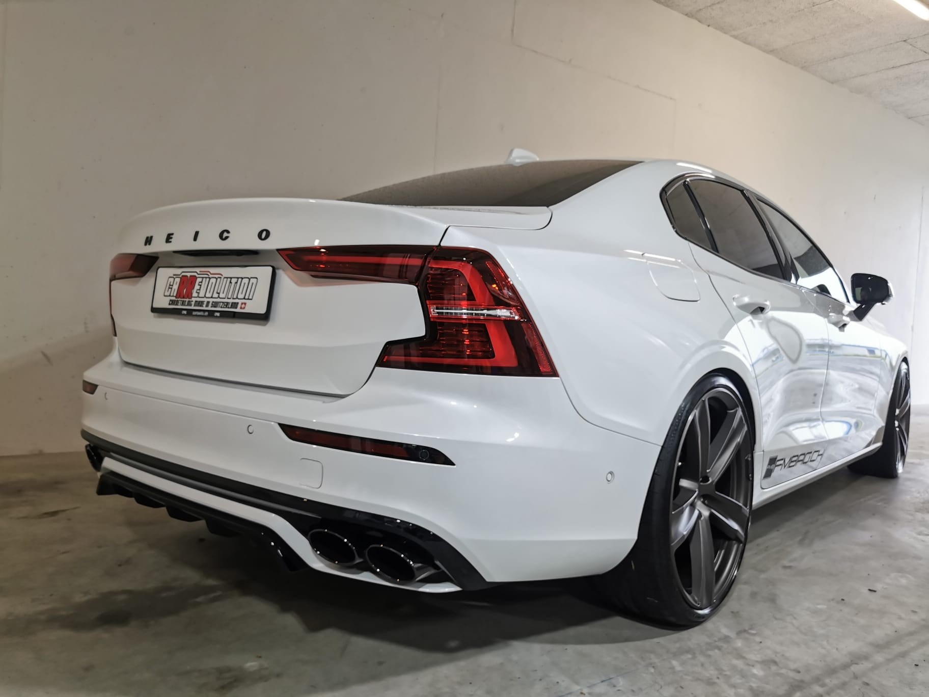 VOLVO S60 B5 AWD Benzin Mild Hybrid R-Design Geartronic Kaufen