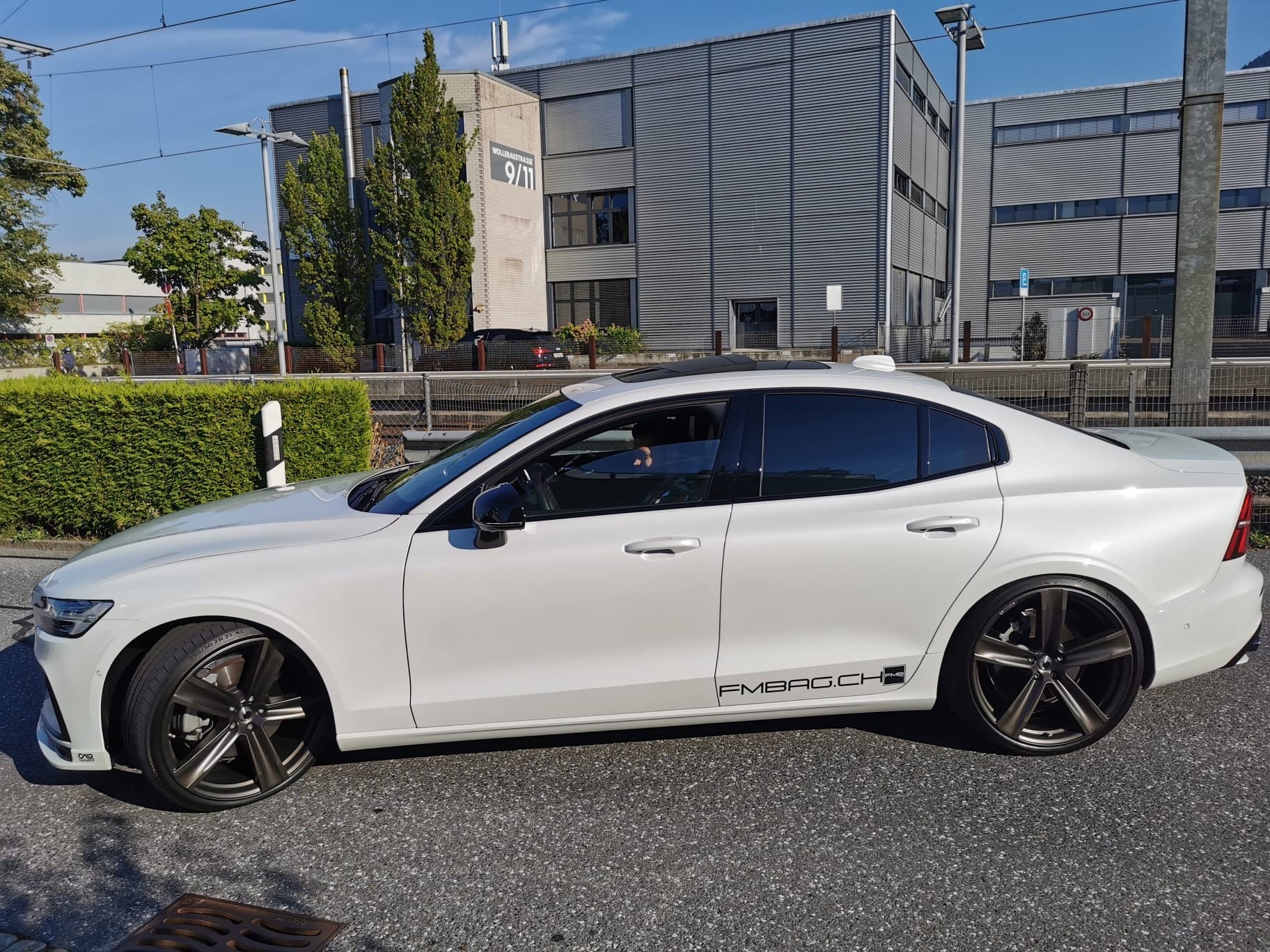 VOLVO S60 B5 AWD Benzin Mild Hybrid R-Design Geartronic Kaufen