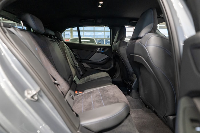 BMW M135i xDrive M Sport Pro / Head Up / 360° Kamera / Harman Kardon ...