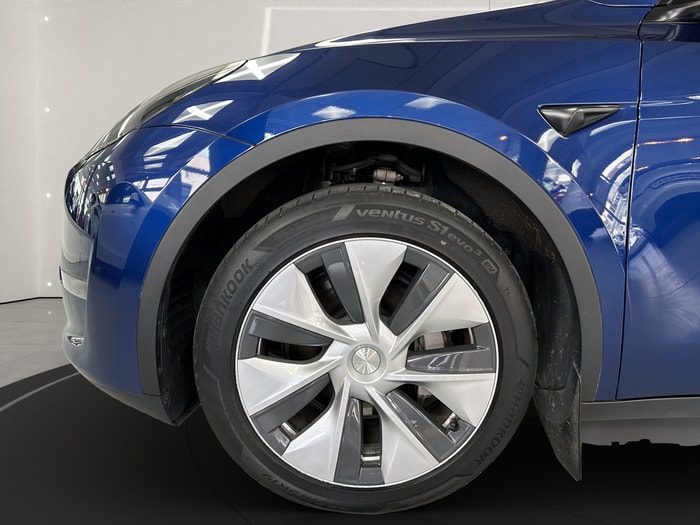 TESLA Model Y Long Range À vendre