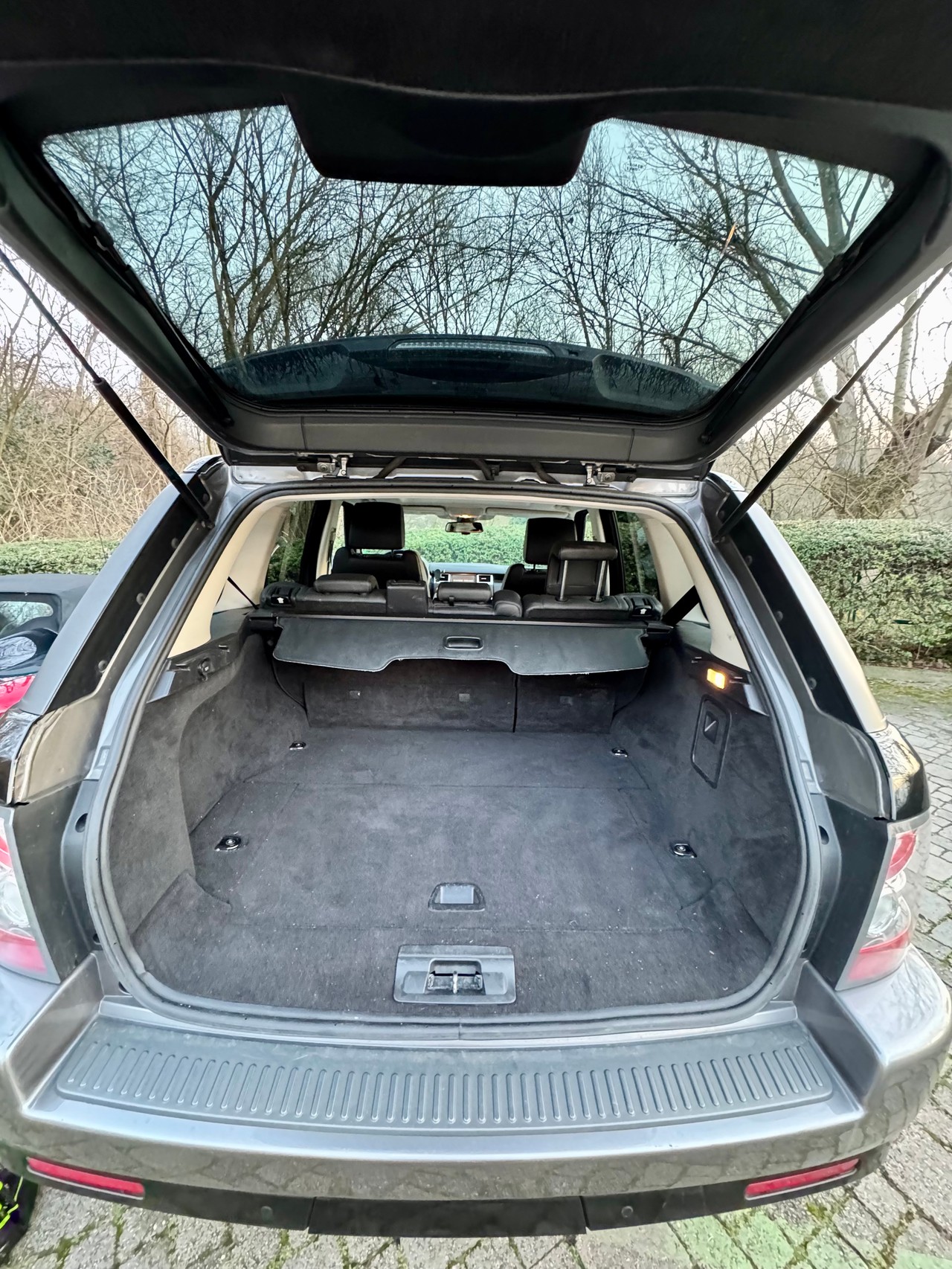 LAND ROVER Range Rover Sport 3.6 TDV8 HSE – V8 Diesel – 143’000 km ...