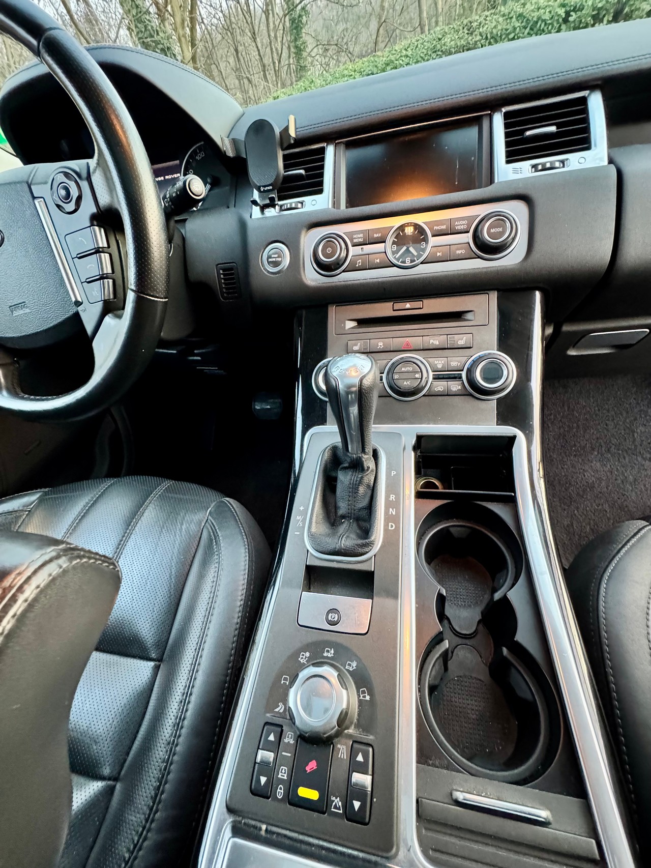 LAND ROVER Range Rover Sport 3.6 TDV8 HSE – V8 Diesel – 143’000 km ...