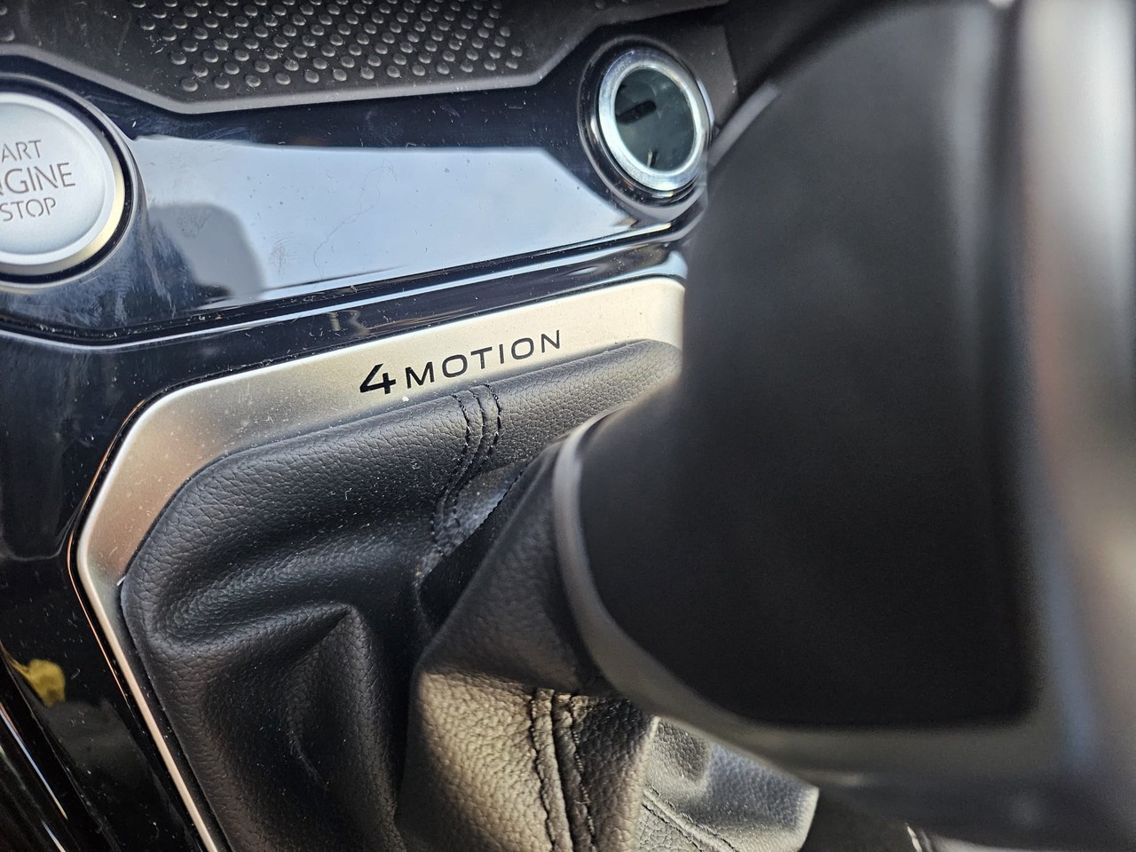 VW T-Roc 2.0 TSI R-Line DSG 4Motion BESCHADIG ENDOMMAGE Kaufen