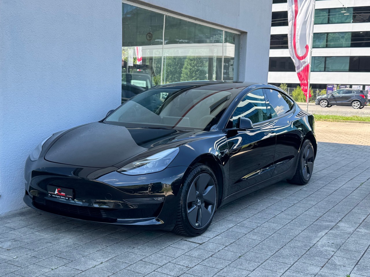 TESLA Model 3 Long Range Dual Motor AWD Kaufen