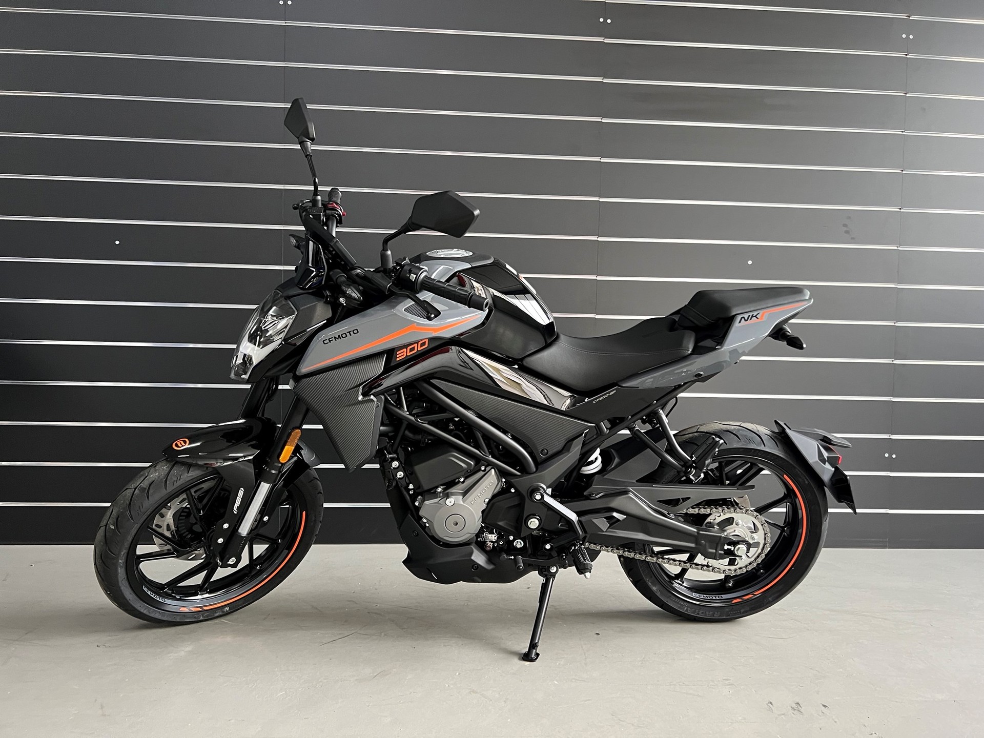 CF MOTO 300 NK Kaufen