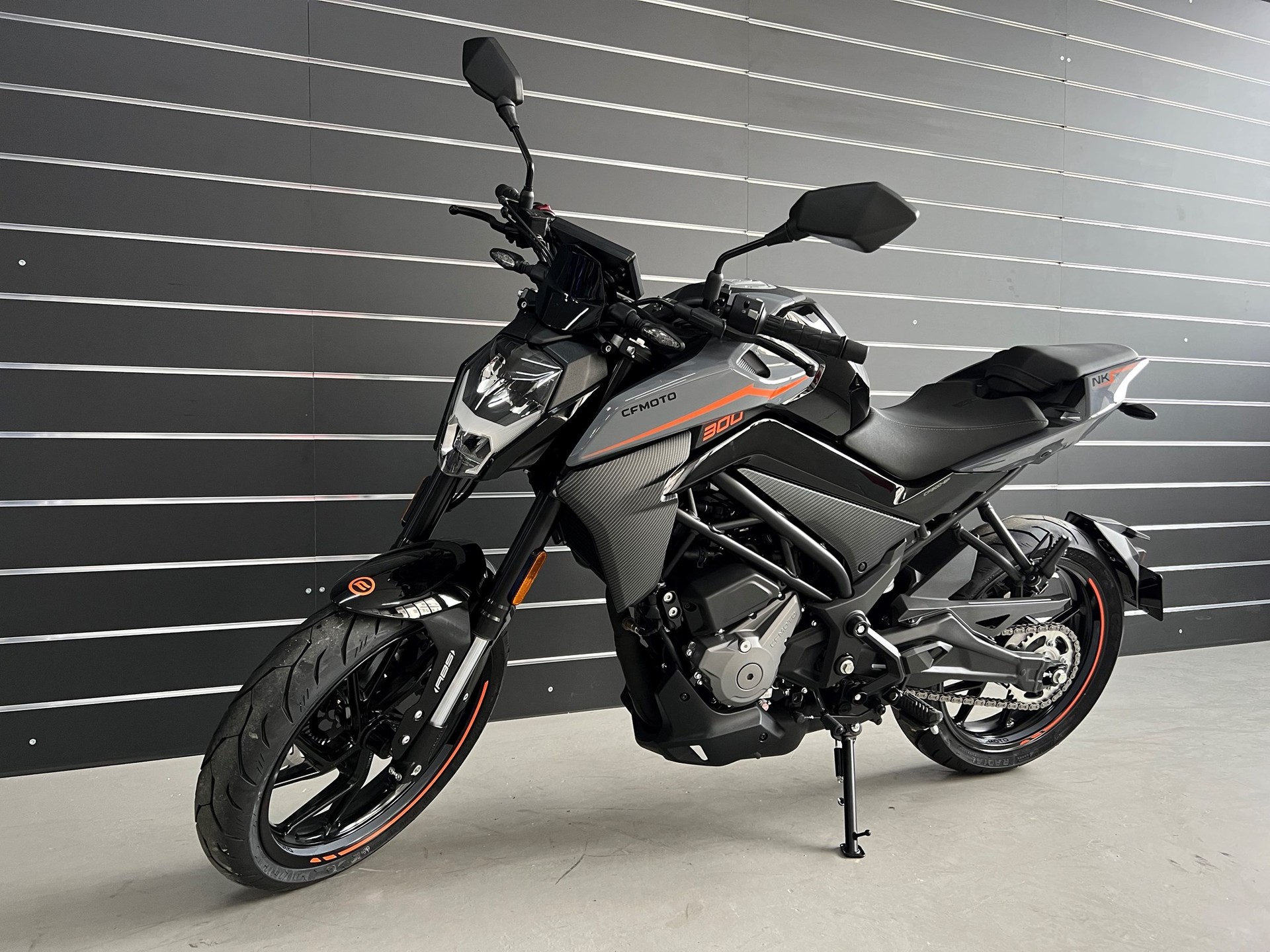 CF MOTO 300 NK Kaufen