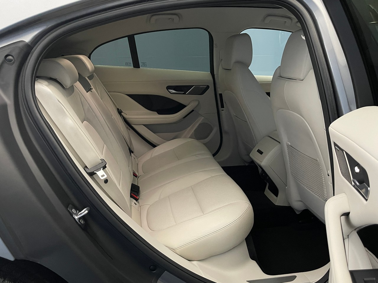 JAGUAR I-Pace EV400 SE AWD Kaufen