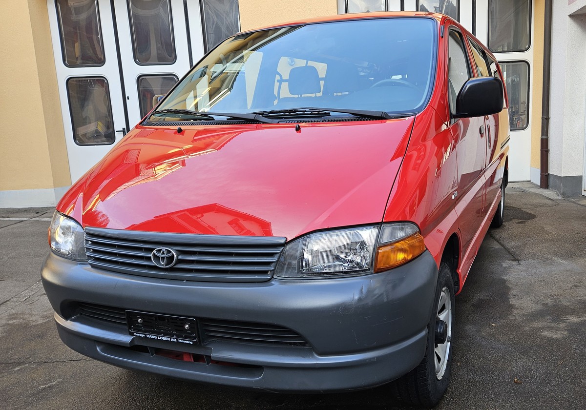TOYOTA Hiace D-4D LWB 4WD Kombi Kaufen