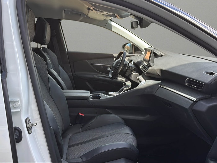 PEUGEOT 3008 225e Hybrid2 Allure Pack EAT8 À vendre