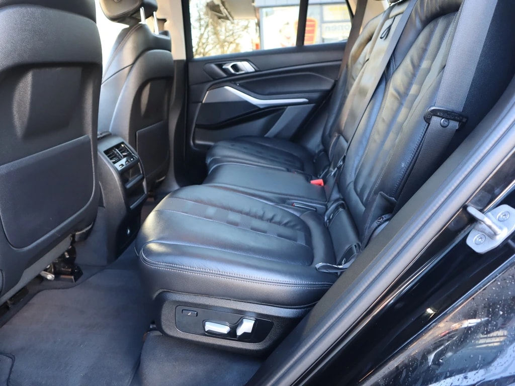 BMW X5 xDrive 48V 30d Steptronic ** 285 PS ** Voll-Leder ** 7-Plätzer ...