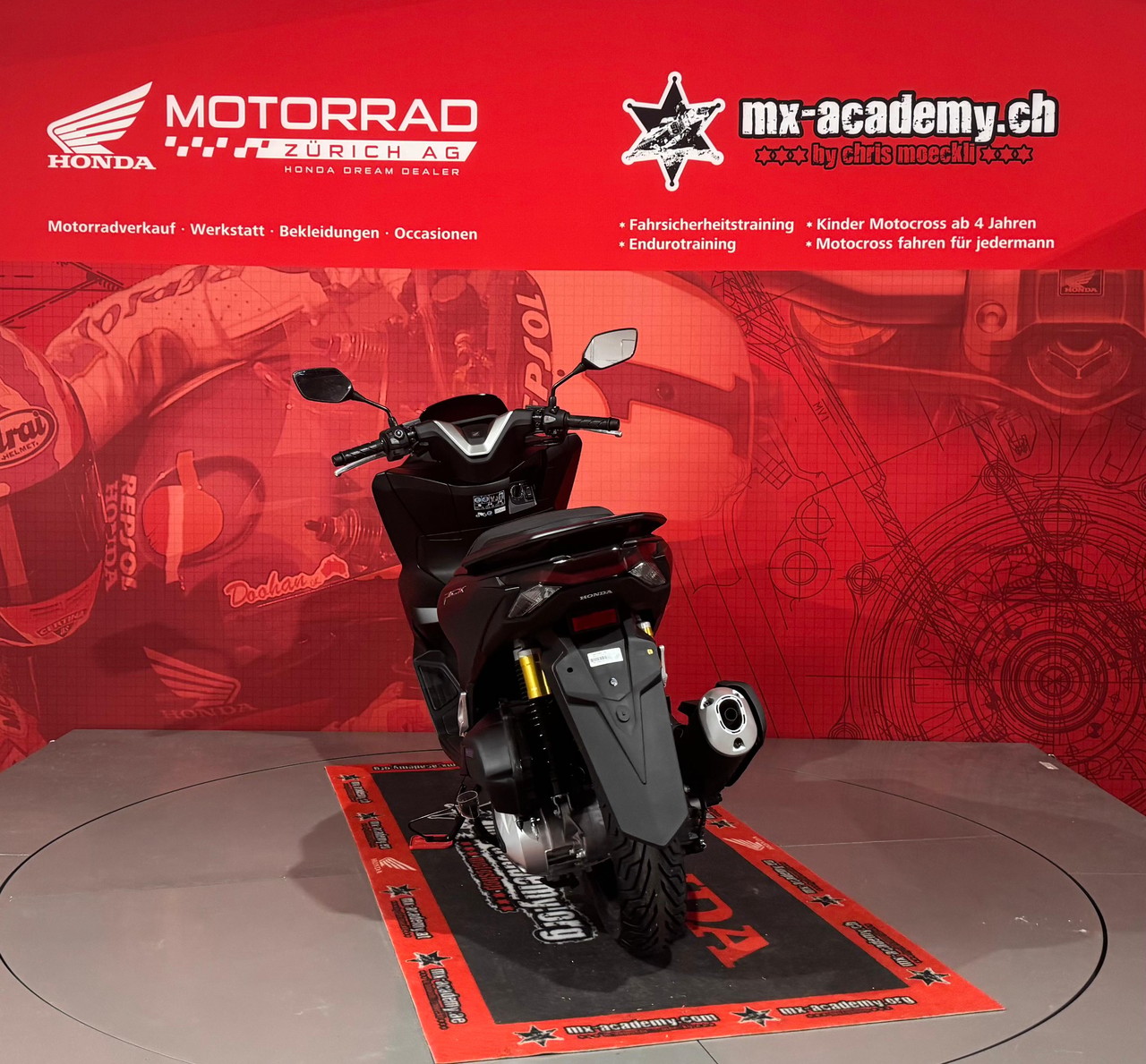 HONDA PCX 125 DX - Modell 2025 *Neufahrzeug* À vendre