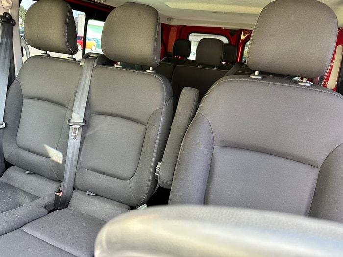 RENAULT Trafic ENERGY dCi 95 Passenger Authentique 9 places À vendre