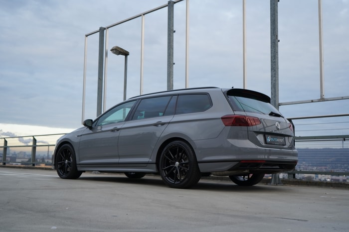 VW PASSAT VARIANT 2.0 TSI R-LINE EDITION BLACK 4MOTION DSG l 272 PS Kaufen