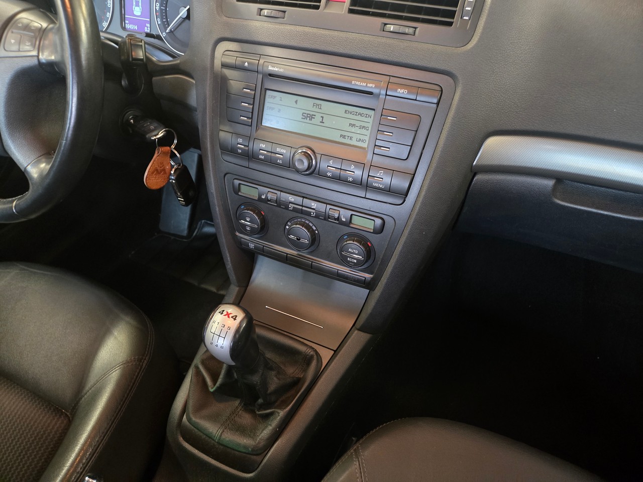 SKODA Octavia 2.0 FSI Swiss Adventure 4x4 Kaufen