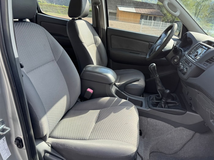 TOYOTA Hilux 2.5D 4WD Double Cab Luna Acquistare in vendita