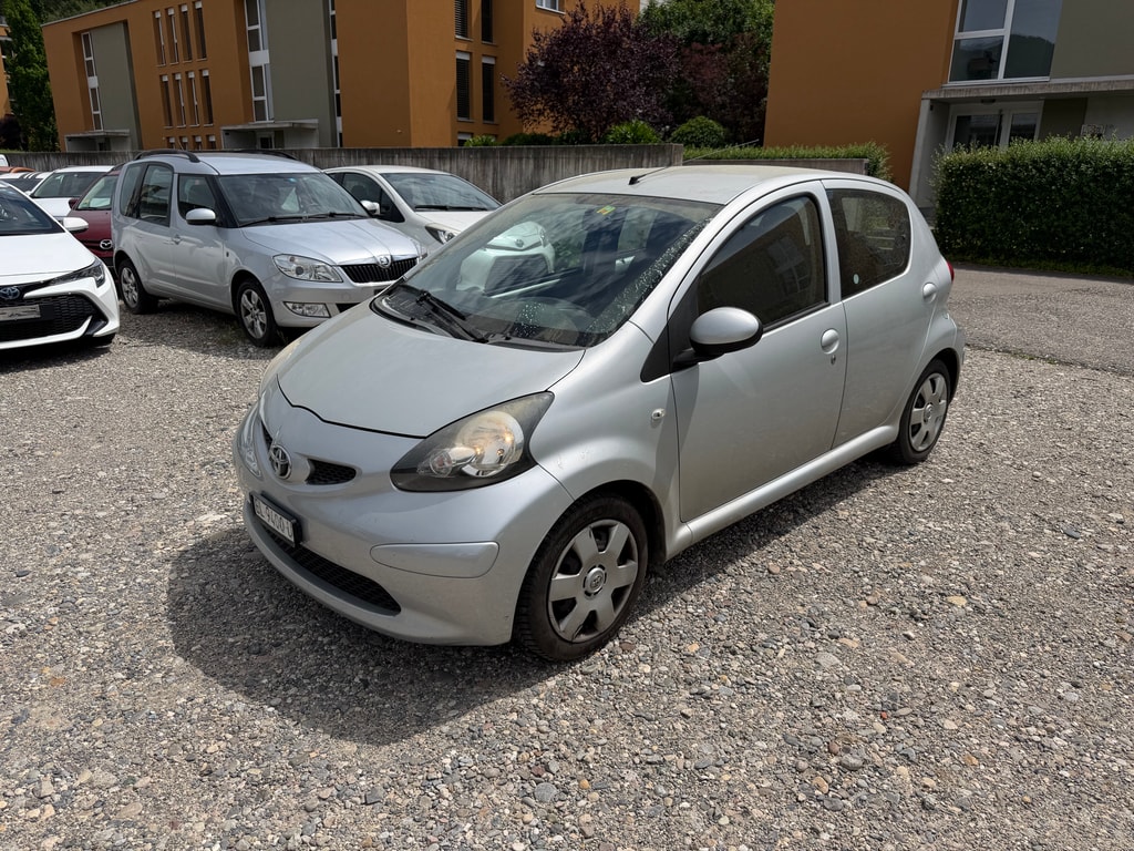 TOYOTA Aygo 1.0 Linea Terra À vendre