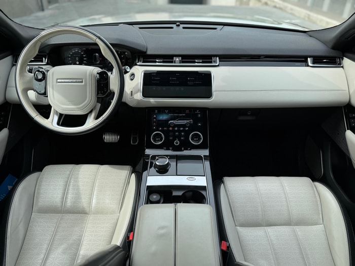 LAND ROVER LAND ROVER Range Rover Velar P 300 R-Dynamic HSE *CH-Auto ...