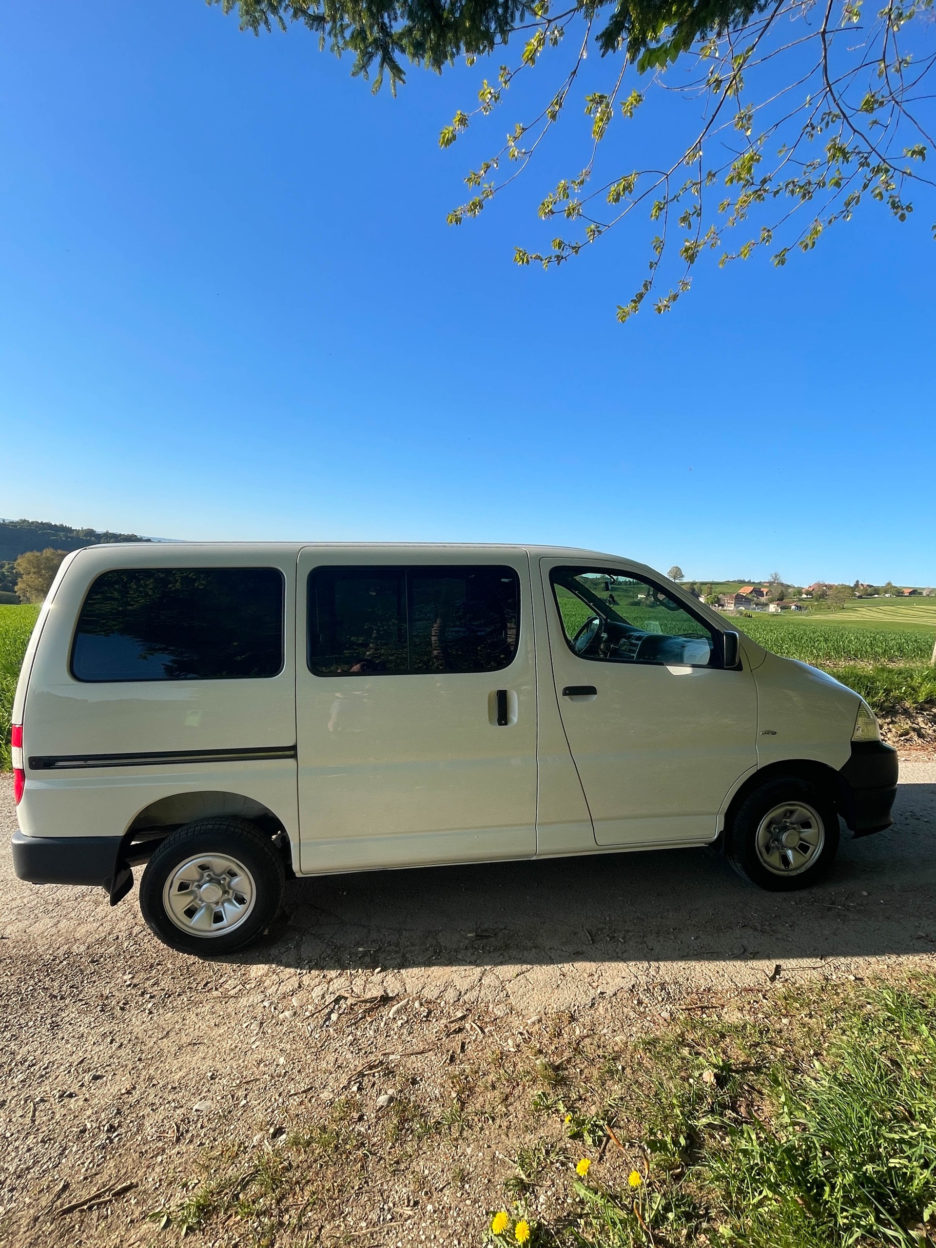 TOYOTA HIACE 2.5 D-4D 4x4 Kaufen