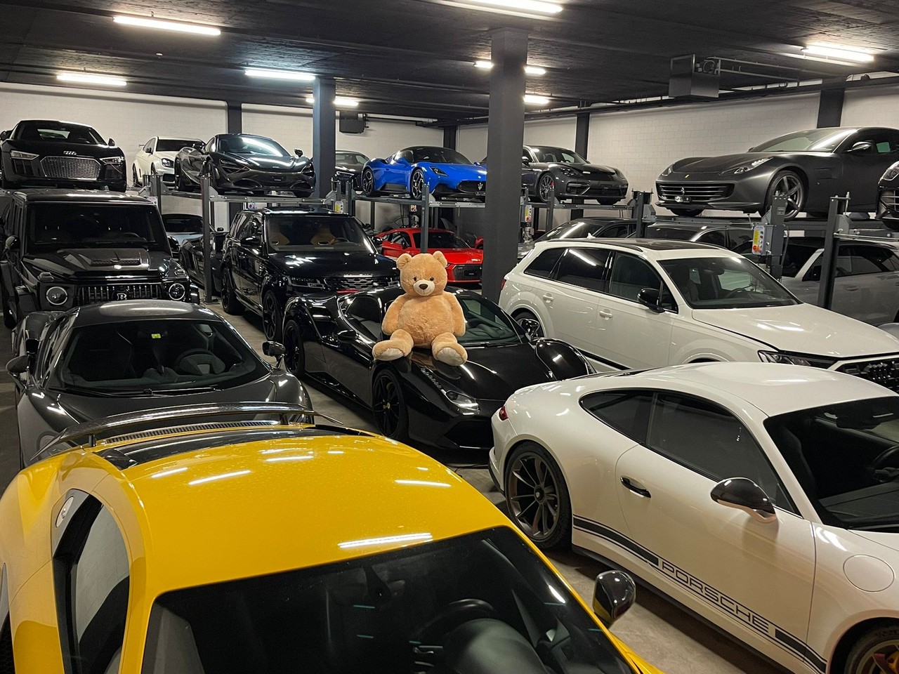 LAMBORGHINI Urus S E-Gear "60 Anniversario" Vollausstattung inkl. Ad ...
